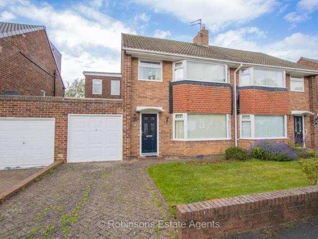 4 Bedroom Semi Detached House