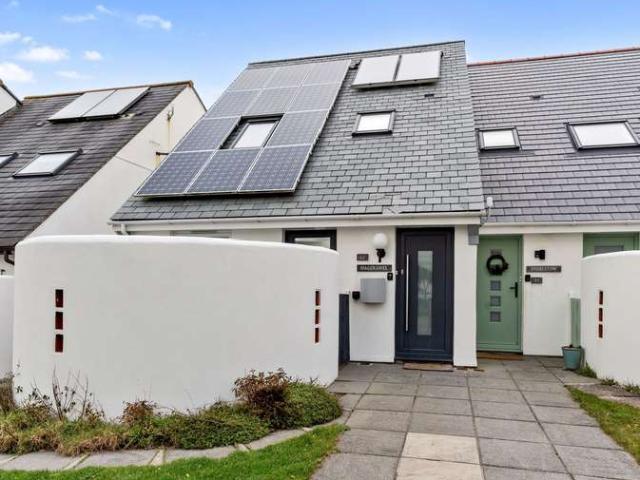 4 Bedroom Semi Detached House