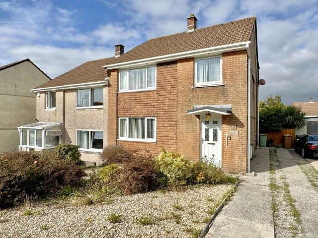 4 Bedroom Semi Detached House