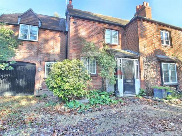 4 Bedroom Semi Detached House