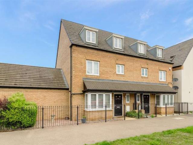 4 Bedroom Semi Detached House