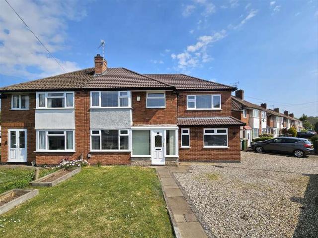 4 Bedroom Semi Detached House