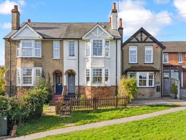 4 Bedroom Semi Detached House