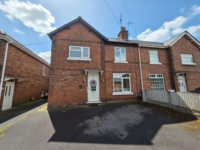 4 Bedroom Semi Detached House