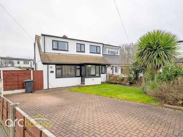 4 Bedroom Semi Detached House