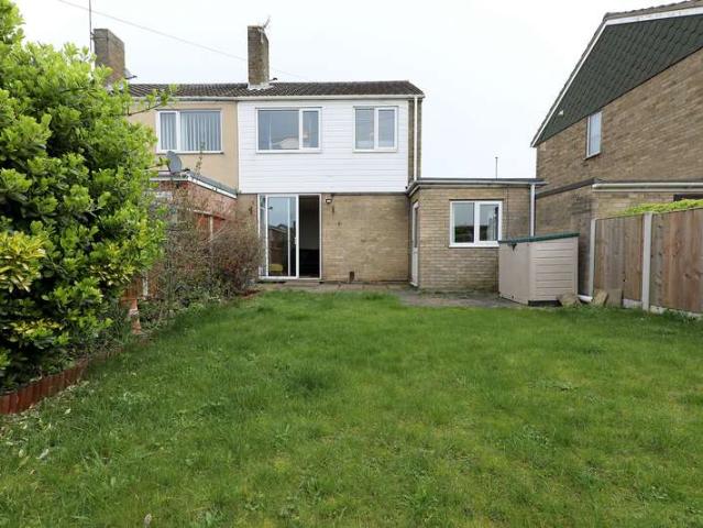 4 Bedroom Semi Detached House