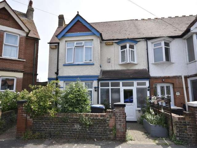 4 Bedroom Semi Detached House