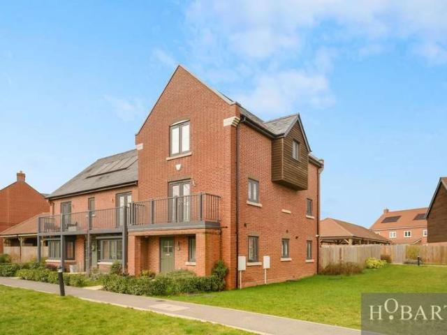 4 Bedroom Semi Detached House