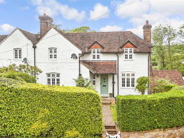 4 Bedroom Semi Detached House