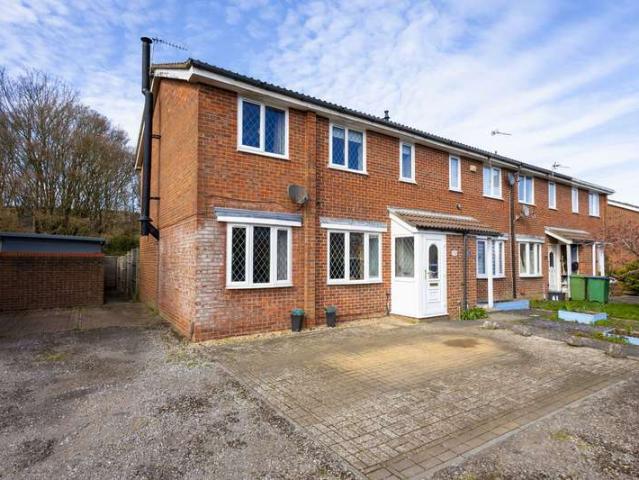4 Bedroom Semi Detached House