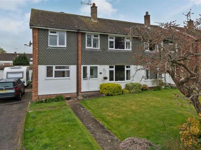 4 Bedroom Semi Detached House