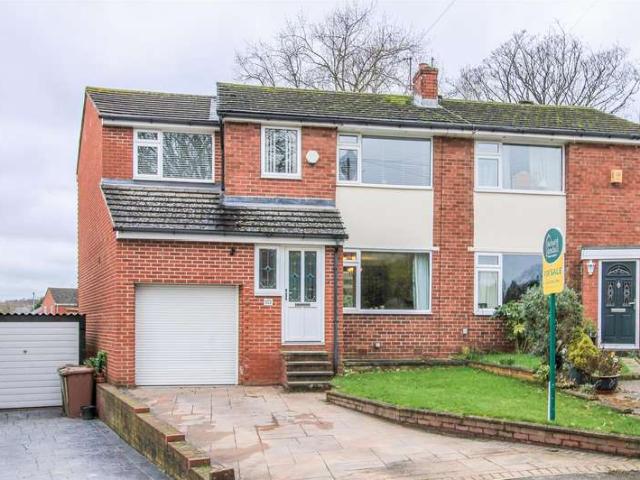 4 Bedroom Semi Detached House