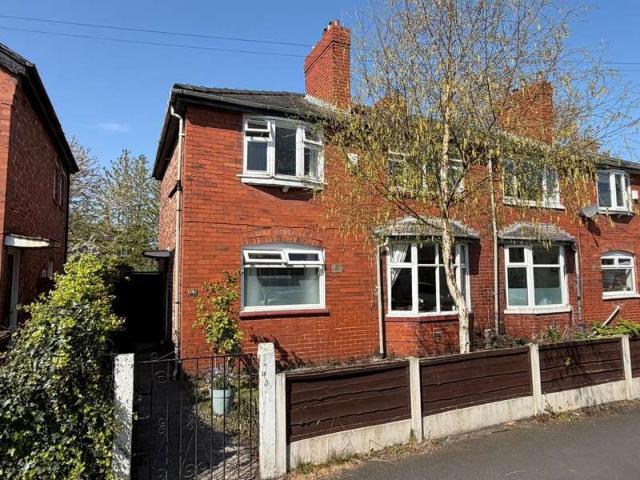 4 Bedroom Semi Detached House