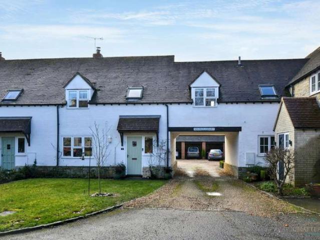 4 Bedroom Semi Detached House