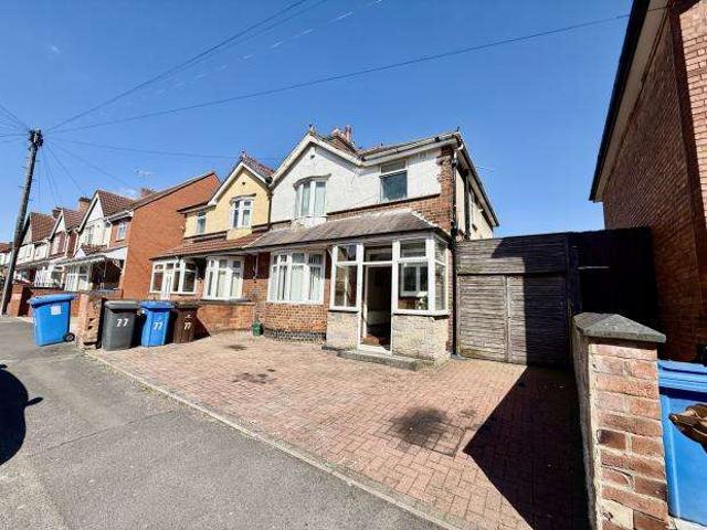 4 Bedroom Semi Detached House