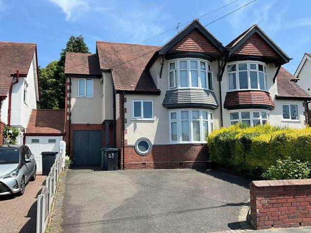 4 Bedroom Semi Detached House