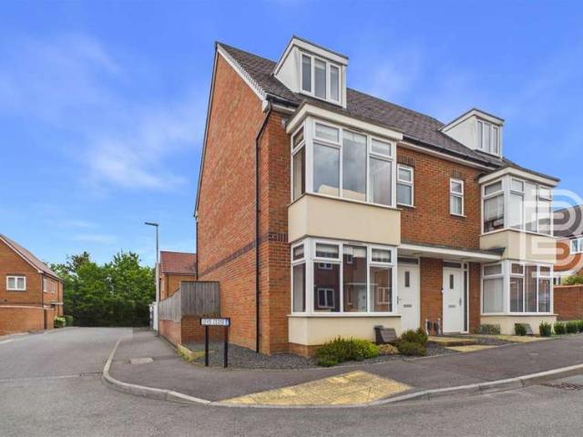 4 Bedroom Semi Detached House