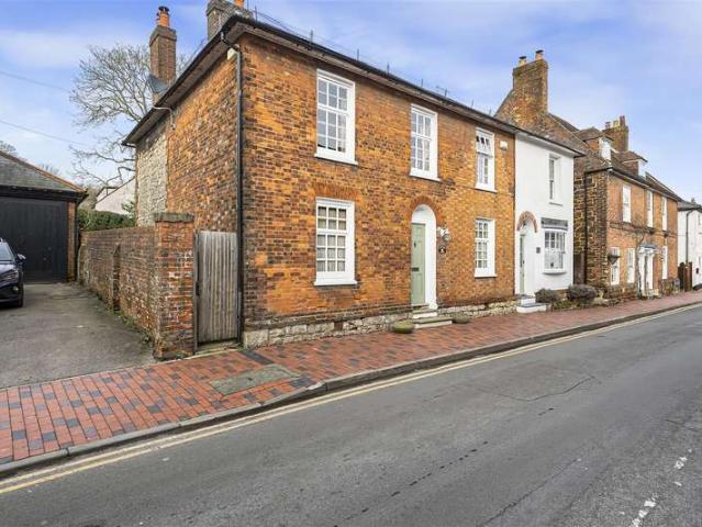 4 Bedroom Semi Detached House
