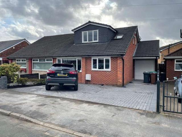 4 Bedroom Semi Detached House