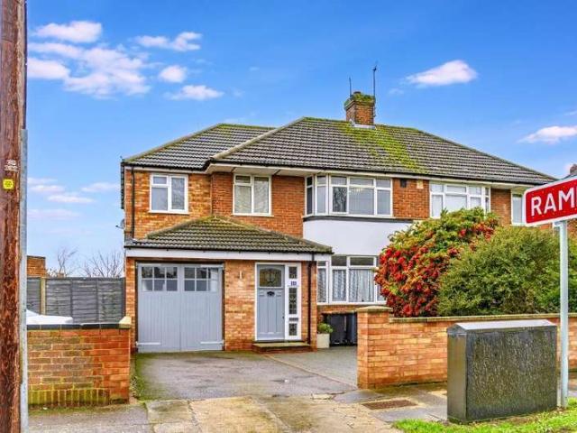 4 Bedroom Semi Detached House