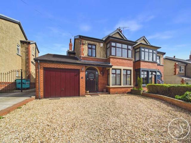4 Bedroom Semi Detached House