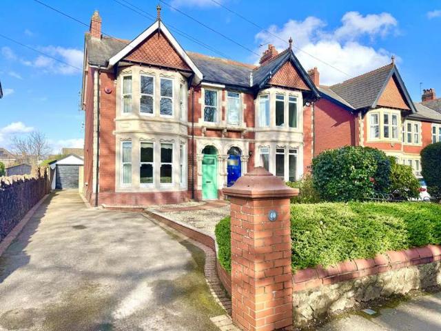 4 Bedroom Semi Detached House