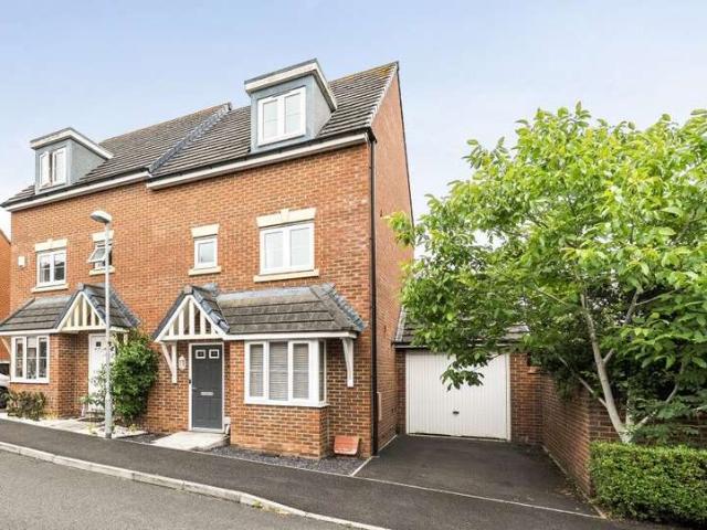4 Bedroom Semi Detached House