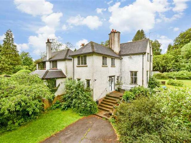 4 Bedroom Semi Detached House