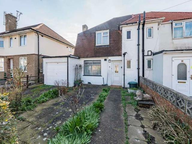 4 Bedroom Semi Detached House