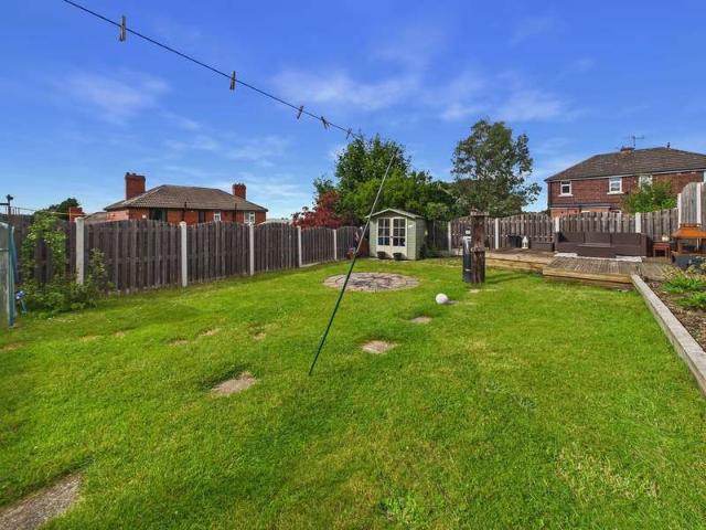 4 Bedroom Semi Detached House