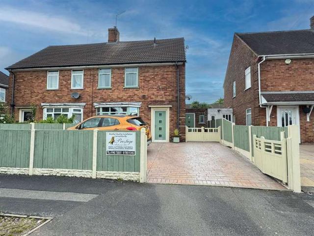 4 Bedroom Semi Detached House