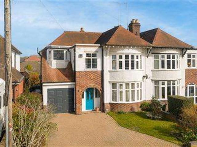 4 Bedroom Semi Detached House