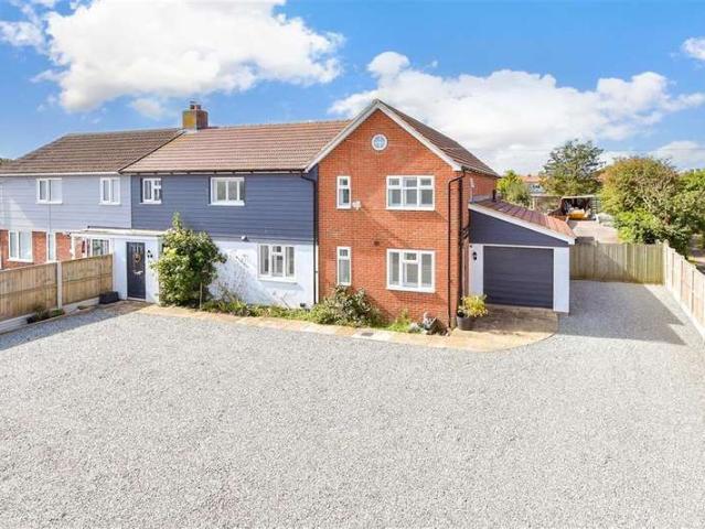 4 Bedroom Semi Detached House