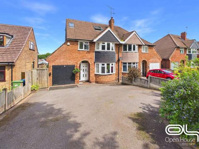 4 Bedroom Semi Detached House
