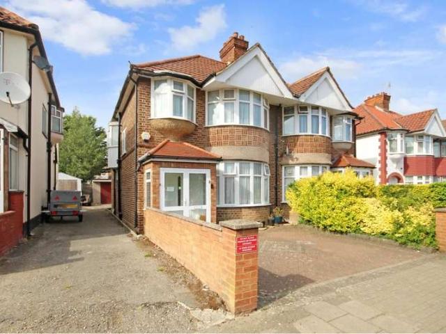 4 Bedroom Semi Detached House