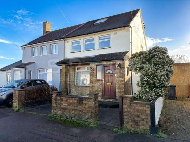 4 Bedroom Semi Detached House
