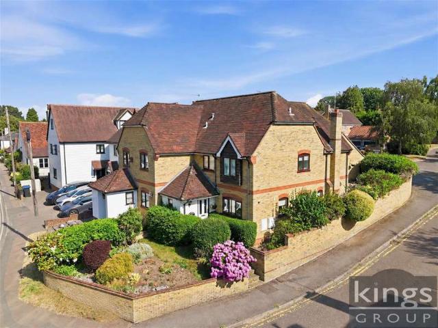 4 Bedroom Semi Detached House
