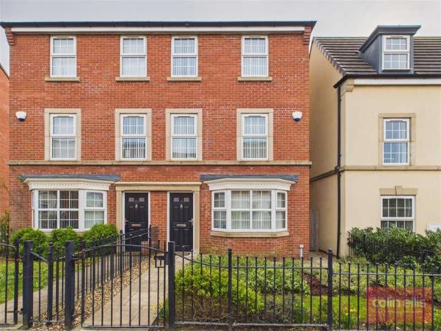 4 Bedroom Semi Detached House