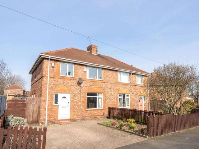 4 Bedroom Semi Detached House