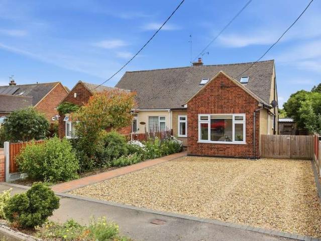 4 Bedroom Semi Detached House
