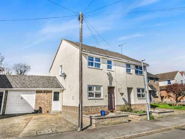 4 Bedroom Semi Detached House