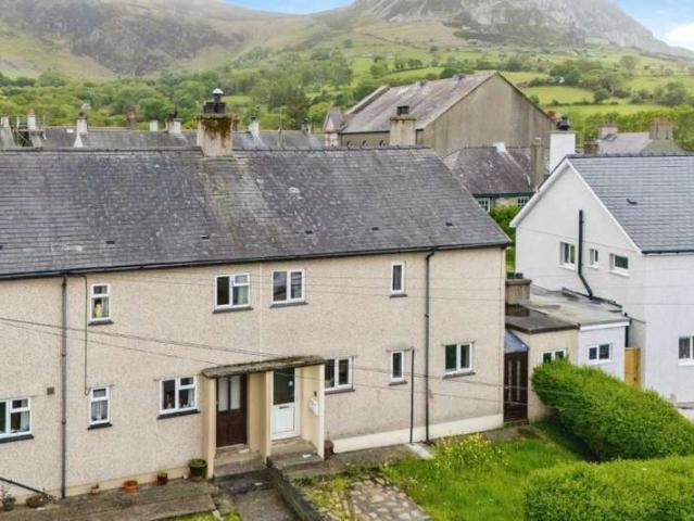 4 Bedroom Semi Detached House