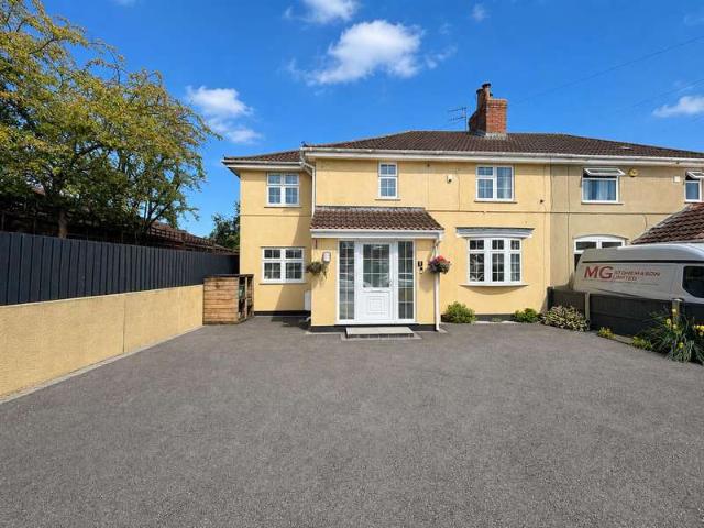 4 Bedroom Semi Detached House