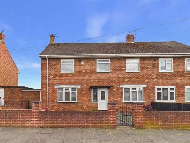4 Bedroom Semi Detached House