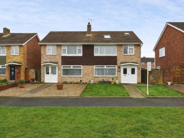 4 Bedroom Semi Detached House