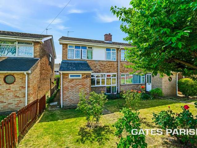 4 Bedroom Semi Detached House