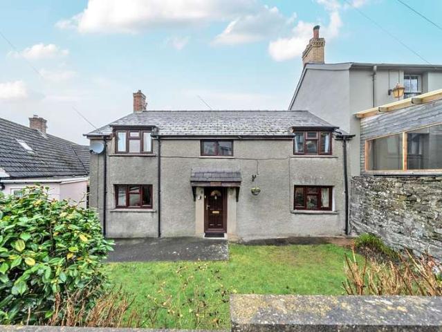4 Bedroom Semi Detached House