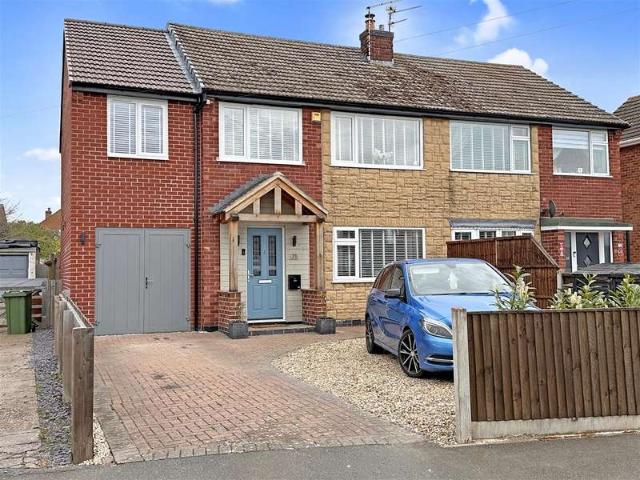 4 Bedroom Semi Detached House