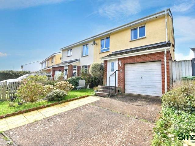 4 Bedroom Semi Detached House