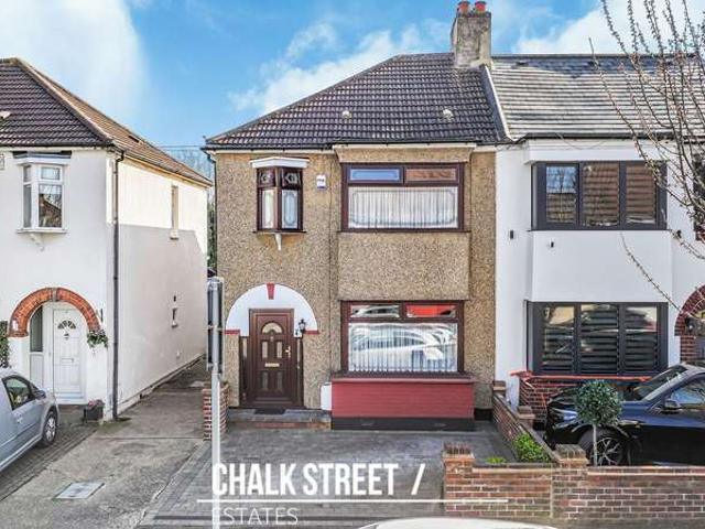4 Bedroom Semi Detached House